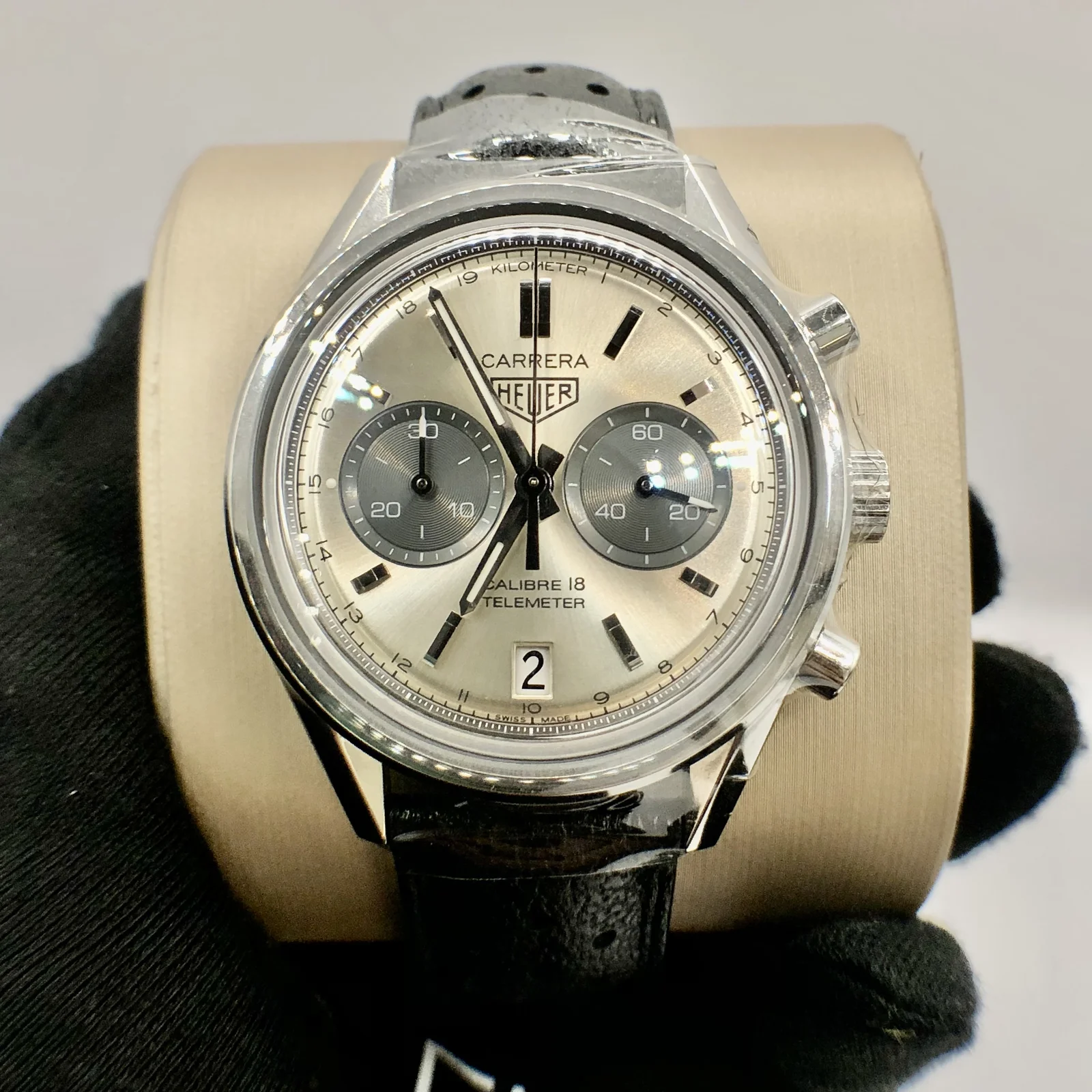 Jual TAG Heuer Carrera Calibre 18 Stainless Steel / Silver / Telemeter ...
